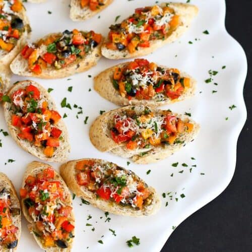 Skinny Pesto Pizza Crostini Recipe - Cookin' Canuck